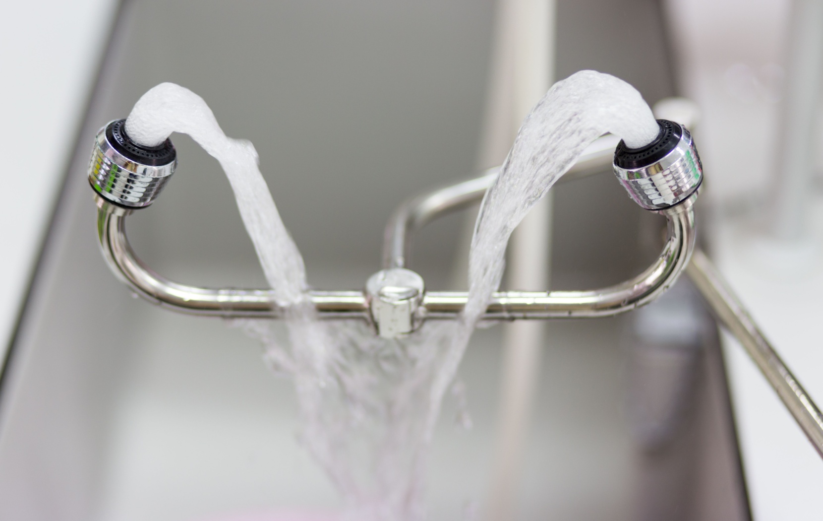 What to Do If You Get Bleach in Your Eye | Total Vision